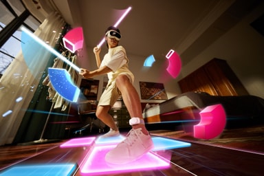 Pico 4 Ultra VR lasit (256 GB) - Gigantti verkkokauppa